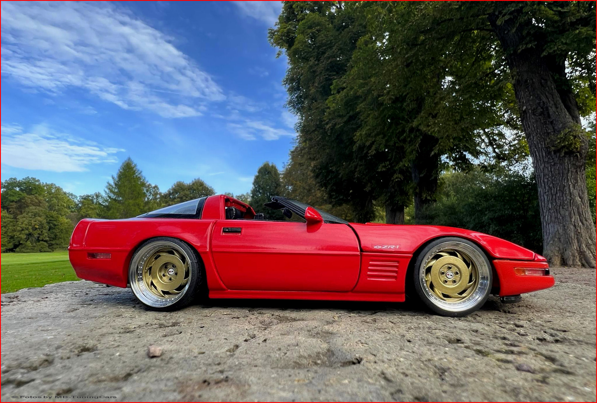 MB-TuningCars - 1:18 Chevrolet Corvette ZR-1 Targa RED