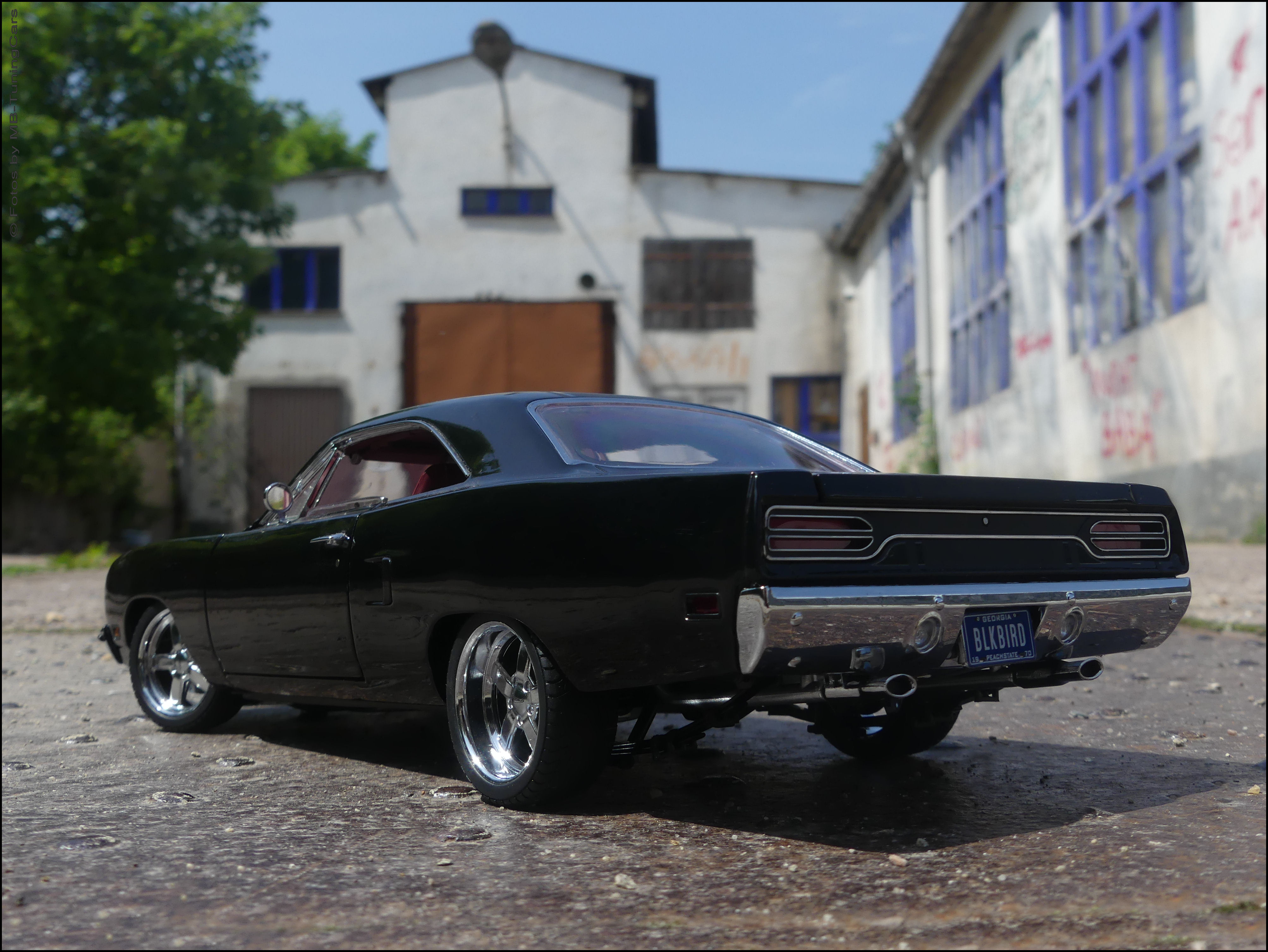 MB-TuningCars - 1:18 GMP Plymouth Blackbird Road Runner G1803120 ...